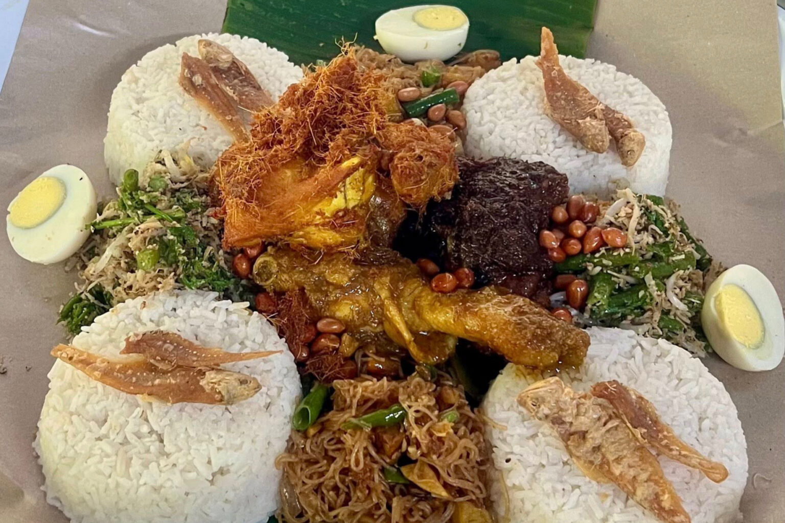 DISCOVER TOP NASI AMBENG SPOTS IN SELANGOR! - Tourism Selangor